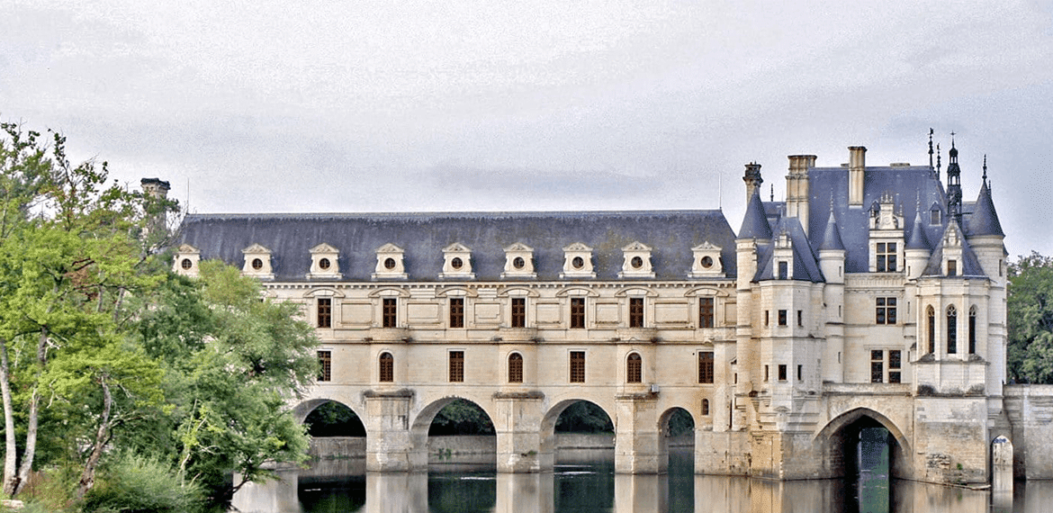 Meubles style Renaissance à la française | Mobilier par époque ...